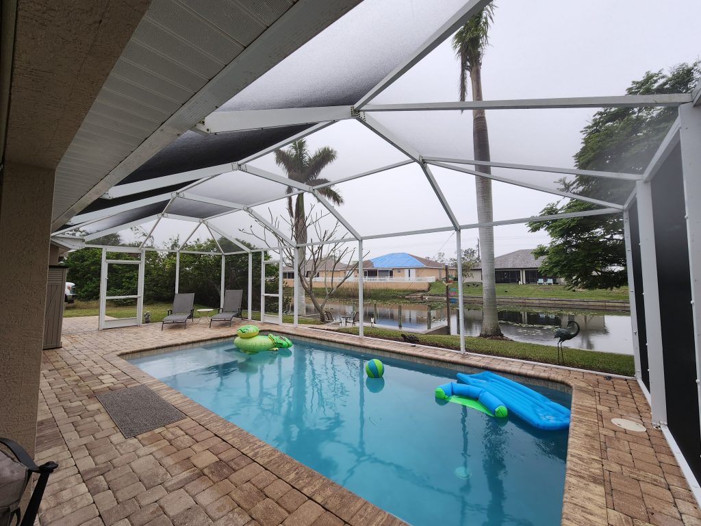 Standard Screens - Best Rescreen Company